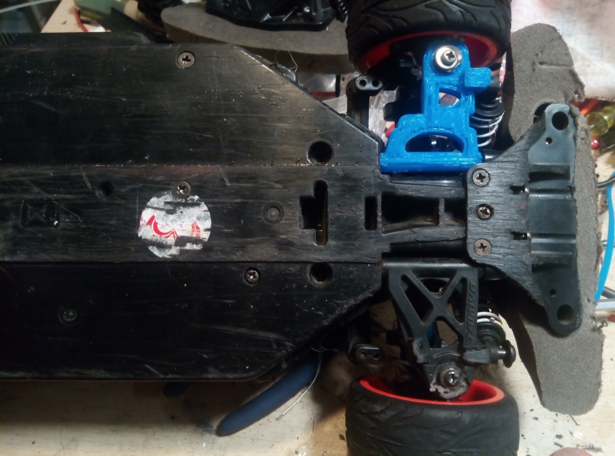 TT02 trimmed front lower arms