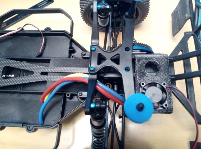 Team Associated SC10 motor cooling fan mount – UpgradePARTS.COM